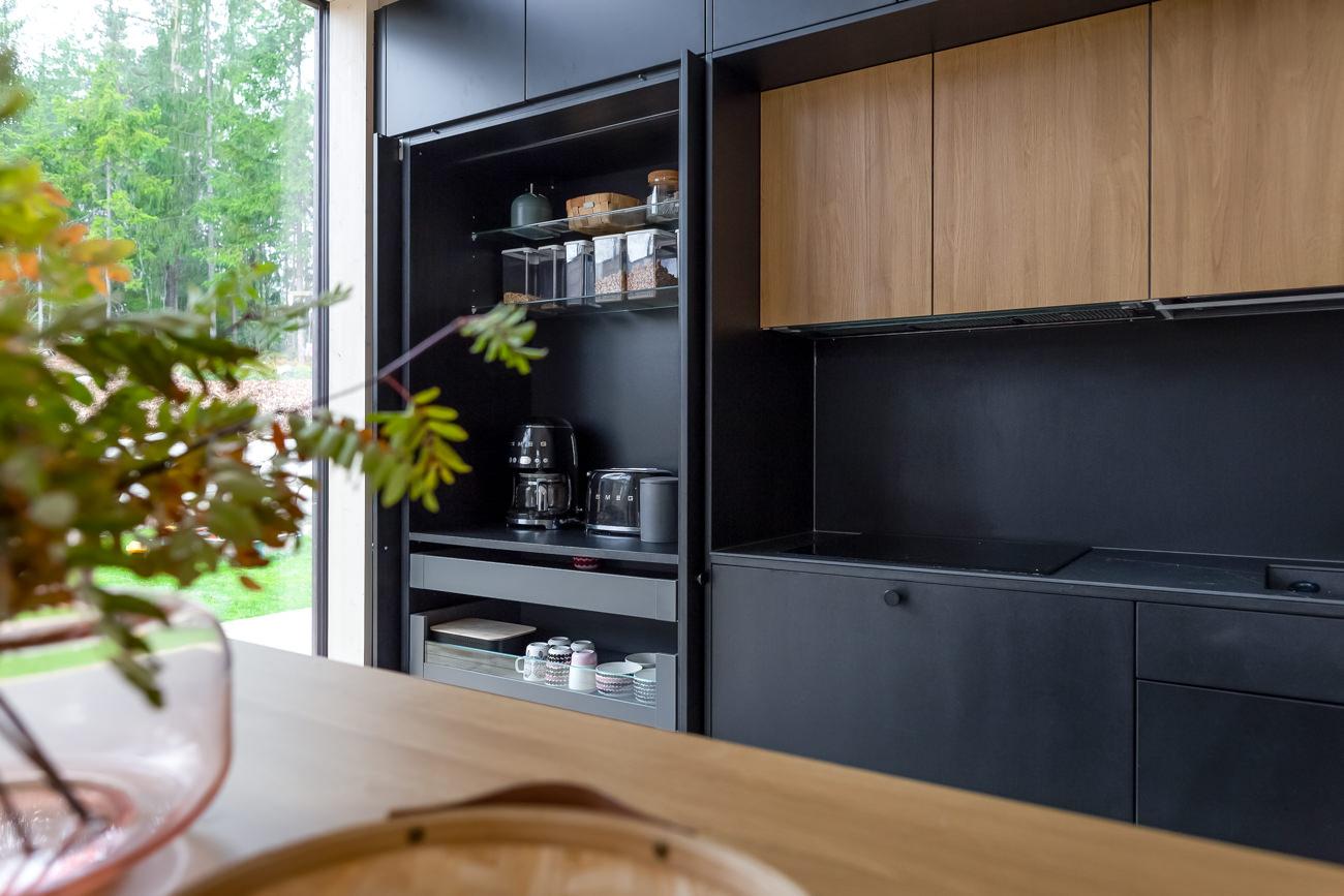 Offset kitchen | Puustelli